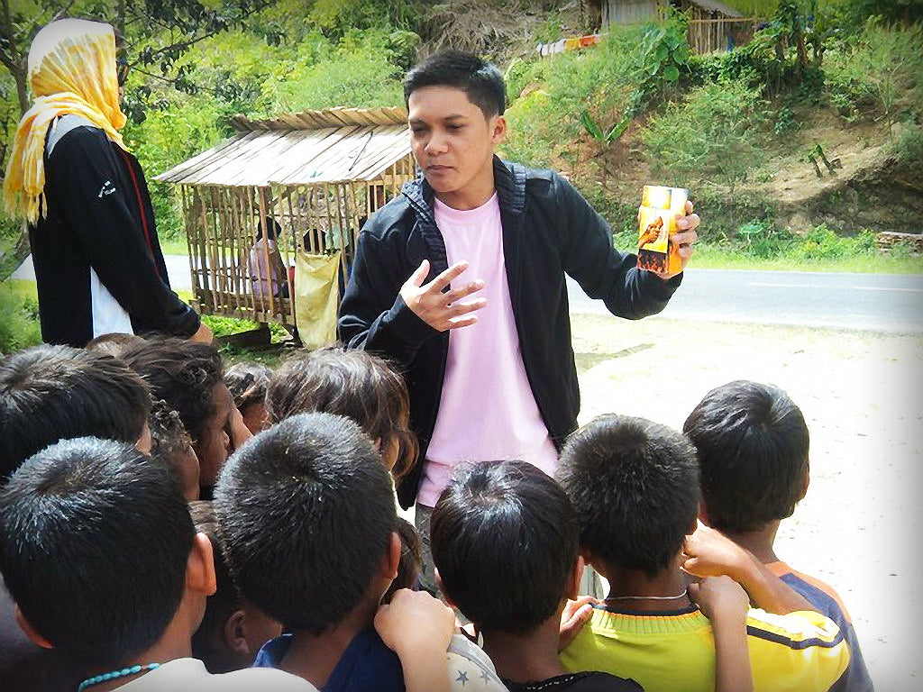 Evangecube | eCube Classic | Fun & Portable Evangelism Cube – e3 Resources